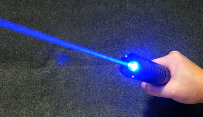 445nm 2W Ultra High Power Blue Laser Pointer Video Real Power Test ...